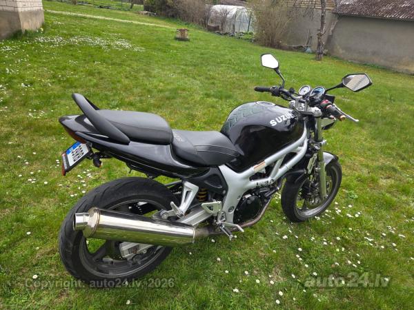 Grey Suzuki SV 650 1999 in Rapla, with an engine capacity of 0.65 L and mileage of 31 thousand km for 2000 €, photo 3 on AUTOMOTO.COM.LV