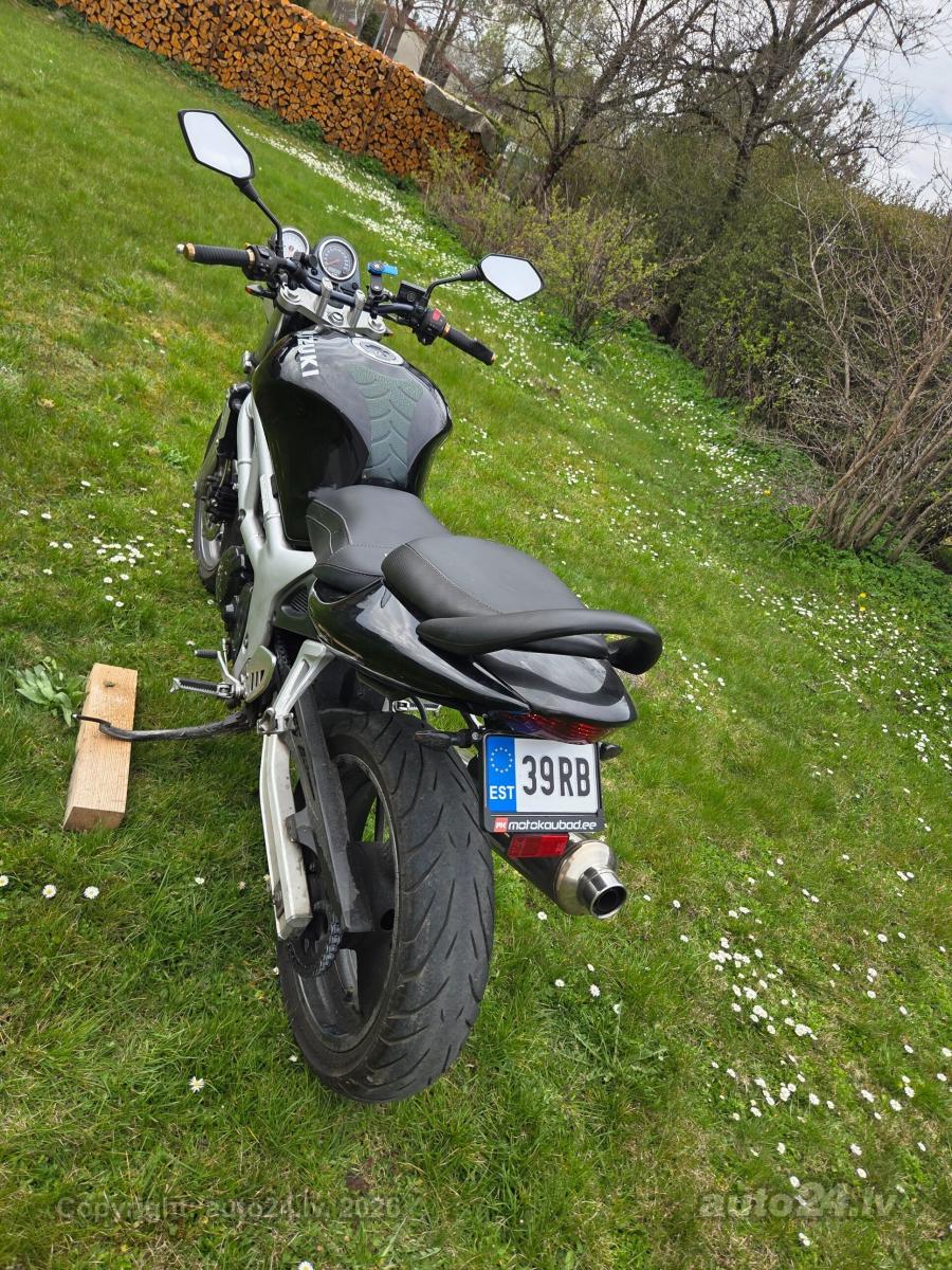 Grey Suzuki SV 650 1999 in Rapla, with an engine capacity of 0.65 L and mileage of 31 thousand km for 2000 €, photo 5 on AUTOMOTO.COM.LV
