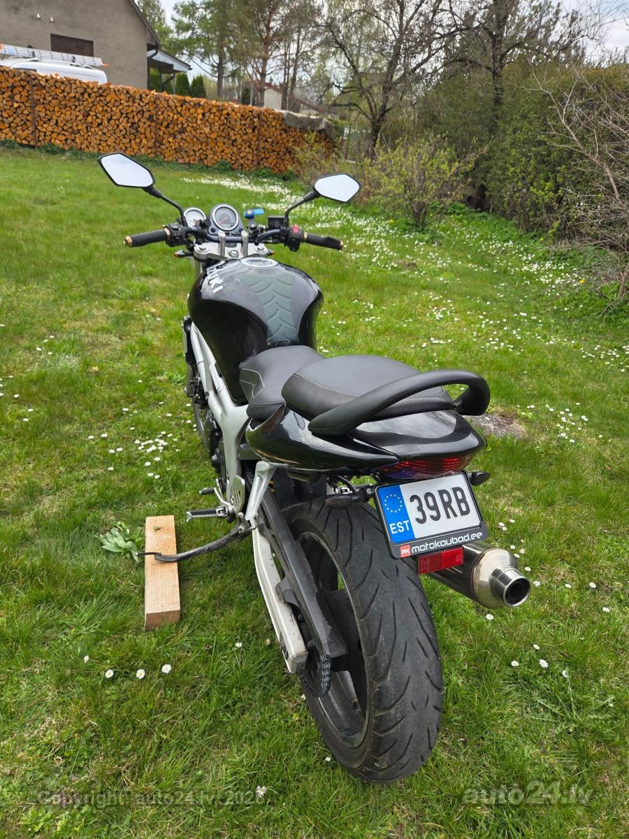 Grey Suzuki SV 650 1999 in Rapla, with an engine capacity of 0.65 L and mileage of 31 thousand km for 2000 €, photo 6 on AUTOMOTO.COM.LV