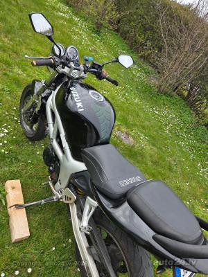 Grey Suzuki SV 650 1999 in Rapla, with an engine capacity of 0.65 L and mileage of 31 thousand km for 2000 €, photo 9 on AUTOMOTO.COM.LV