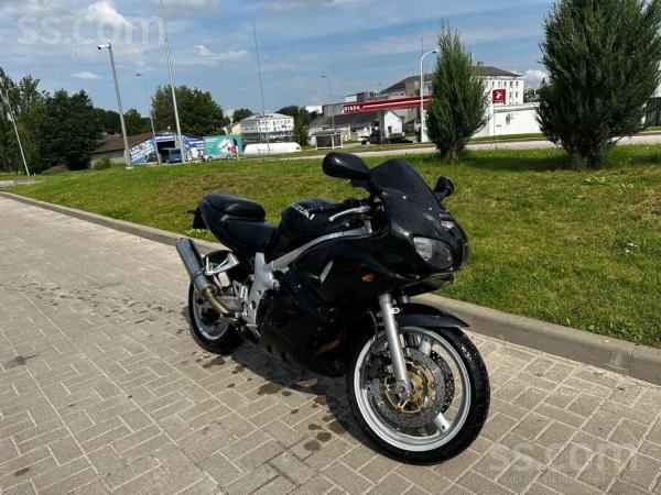 Suzuki SV 650 1999 in Rezekne, with an engine capacity of 0.65 L and mileage of 0 thousand km for 1400 €, photo 1 on AUTOMOTO.COM.LV