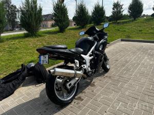 Suzuki SV 650 1999 Rēzekne, ar dzinēja tilpumu 0.65 L un nobraukumu 0 tūkst. km par 1400 €, foto 4 vietnē AUTOMOTO.COM.LV