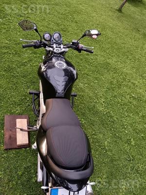 Suzuki SV 650 1999 Valmiera, ar dzinēja tilpumu 0.65 L un nobraukumu 0 tūkst. km par 2300 €, foto 4 vietnē AUTOMOTO.COM.LV