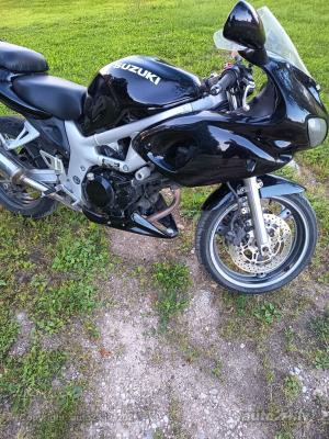 Сузуки SV 650 2000 в Каркси-Нуйа, объемом двигателя 0.65 л и пробегом 0 тыс. км за 1600 €, фото 3 на AUTOMOTO.COM.LV