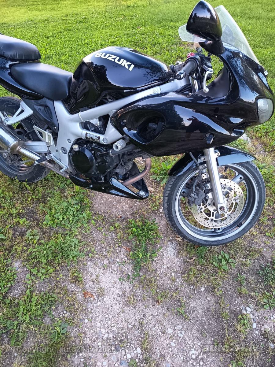 Сузуки SV 650 2000 в Каркси-Нуйа, объемом двигателя 0.65 л и пробегом 0 тыс. км за 1600 €, фото 3 на AUTOMOTO.COM.LV
