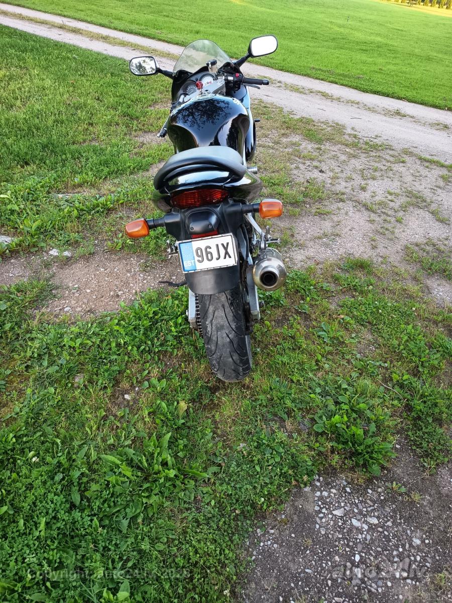 Сузуки SV 650 2000 в Каркси-Нуйа, объемом двигателя 0.65 л и пробегом 0 тыс. км за 1600 €, фото 5 на AUTOMOTO.COM.LV