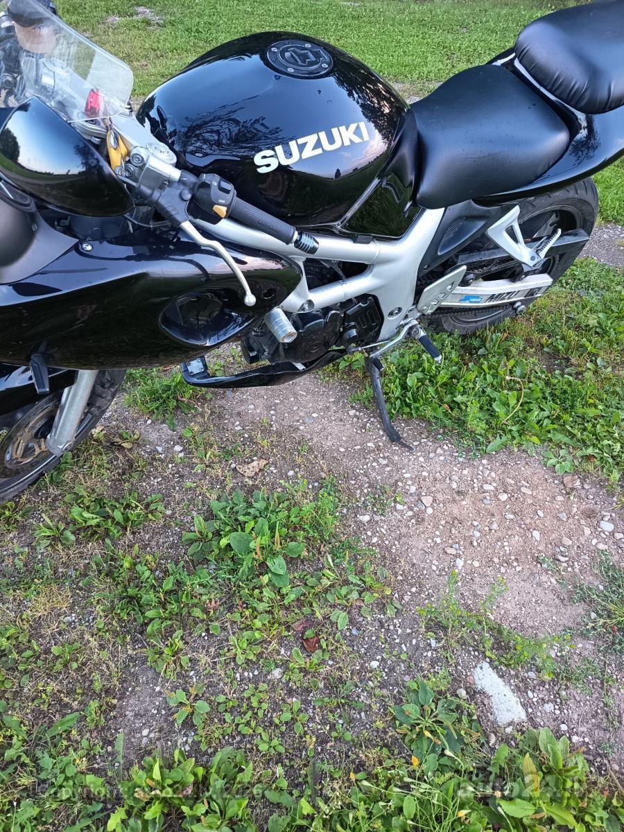 Сузуки SV 650 2000 в Каркси-Нуйа, объемом двигателя 0.65 л и пробегом 0 тыс. км за 1600 €, фото 7 на AUTOMOTO.COM.LV
