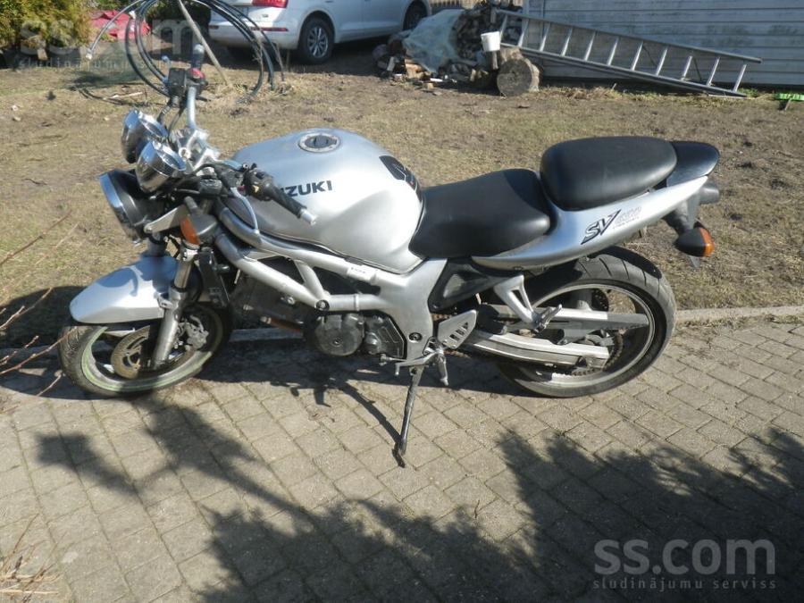 Сузуки SV 650 2001 в Цесис, объемом двигателя 0.65 л и пробегом 0 тыс. км за 1200 €, фото 2 на AUTOMOTO.COM.LV