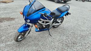 Suzuki SV 650 2001 Tallina, ar dzinēja tilpumu 0.65 L un nobraukumu 39 tūkst. km par 2000 €, foto 9 vietnē AUTOMOTO.COM.LV