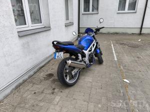 Suzuki SV 650 2002 Rīga, ar dzinēja tilpumu 0.65 L un nobraukumu 0 tūkst. km par 400 €, foto 3 vietnē AUTOMOTO.COM.LV