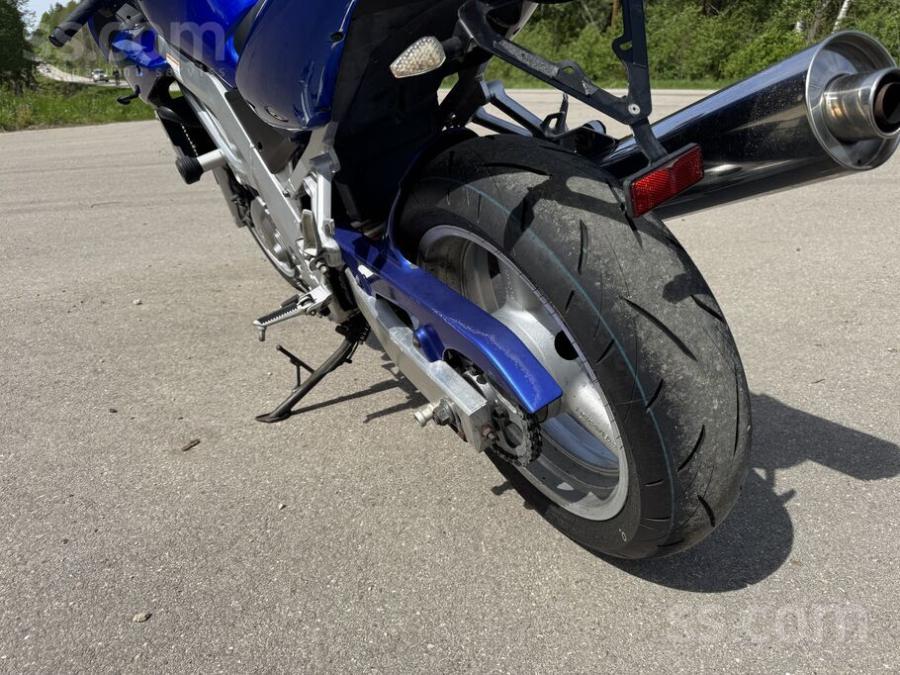 Suzuki SV 650 2004 in Riga, with an engine capacity of 0.65 L and mileage of 0 thousand km for 2000 €, photo 5 on AUTOMOTO.COM.LV