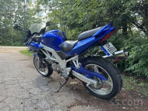 Suzuki SV 650 2004 in Riga, with an engine capacity of 0.65 L and mileage of 0 thousand km for 1650 €, photo 4 on AUTOMOTO.COM.LV