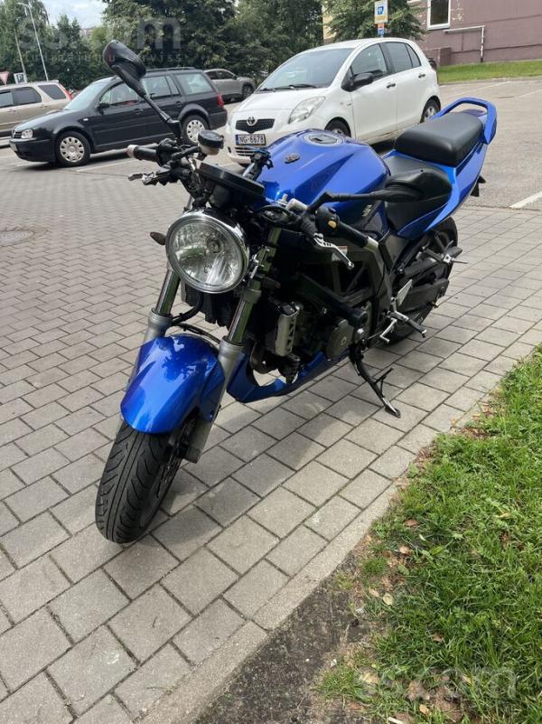 Suzuki SV 650 2006 Rīga, ar dzinēja tilpumu 0.65 L un nobraukumu 0 tūkst. km par 1600 €, foto 5 vietnē AUTOMOTO.COM.LV