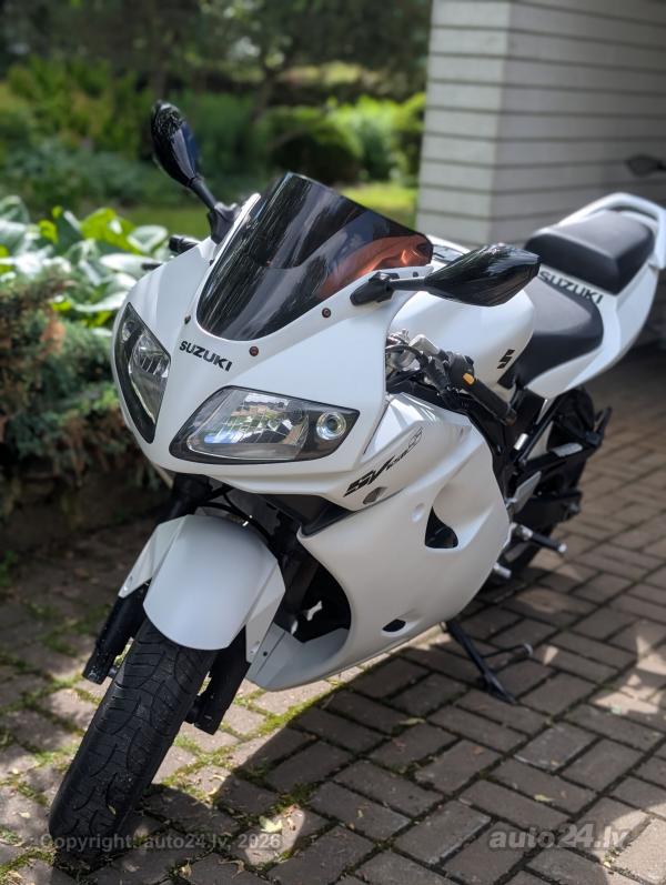 Белый Сузуки SV 650 2003 в Тарту, объемом двигателя 0.65 л и пробегом 42 тыс. км за 5000 €, фото 1 на AUTOMOTO.COM.LV