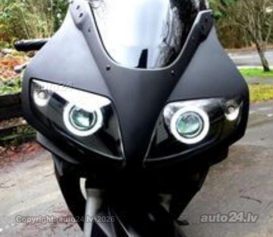 Белый Сузуки SV 650 2003 в Тарту, объемом двигателя 0.65 л и пробегом 42 тыс. км за 5000 €, фото 11 на AUTOMOTO.COM.LV