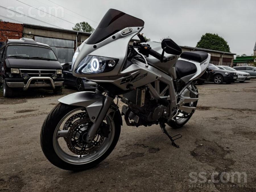 Suzuki SV 650S 2004 in Riga, with an engine capacity of 0.65 L and mileage of 0 thousand km for 1999 €, photo 6 on AUTOMOTO.COM.LV
