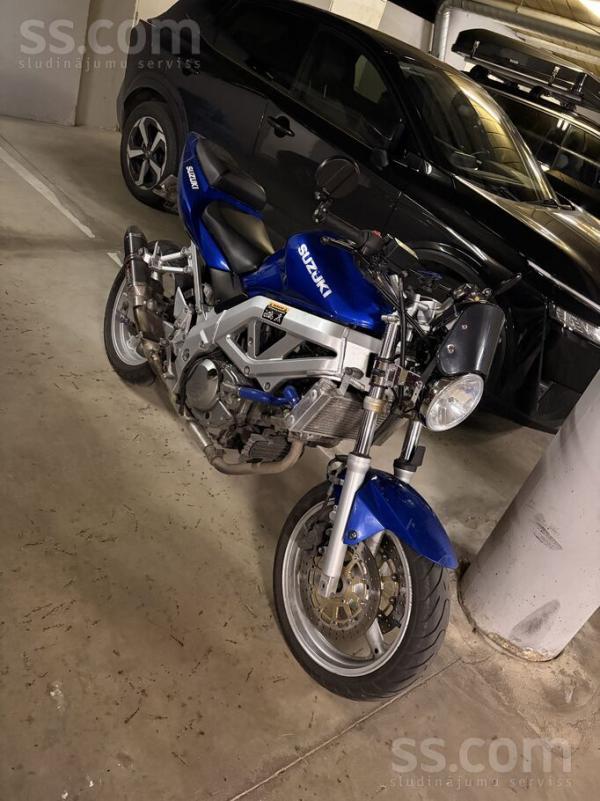 Suzuki SV 650S 2004 in Riga, with an engine capacity of 0.65 L and mileage of 0 thousand km for 1600 €, photo 1 on AUTOMOTO.COM.LV