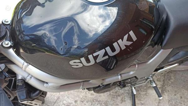 Black Suzuki SV 2000 in Alytus, with an engine capacity of 0.65 L and mileage of 55 thousand km for 1050 €, photo 7 on AUTOMOTO.COM.LV