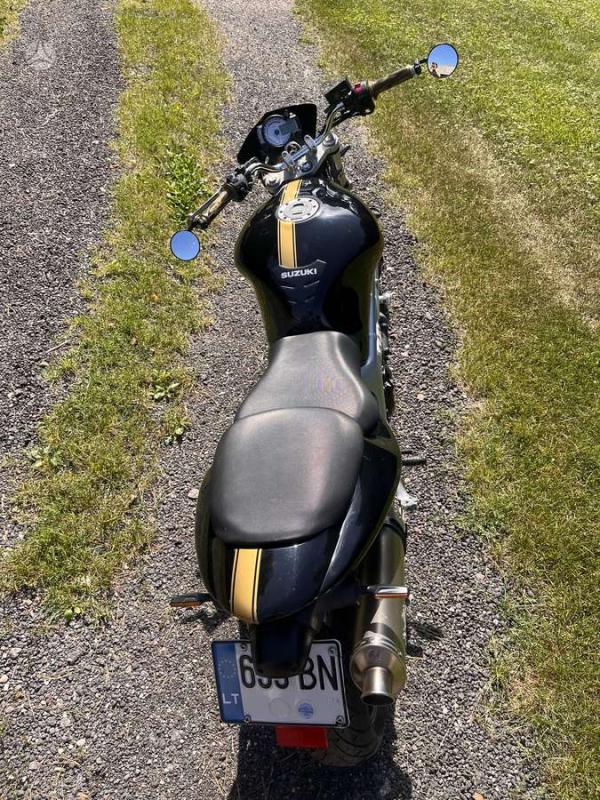 Melns Suzuki SV 2000 Birštonas, ar dzinēja tilpumu 0.65 L un nobraukumu 39 tūkst. km par 1000 €, foto 5 vietnē AUTOMOTO.COM.LV