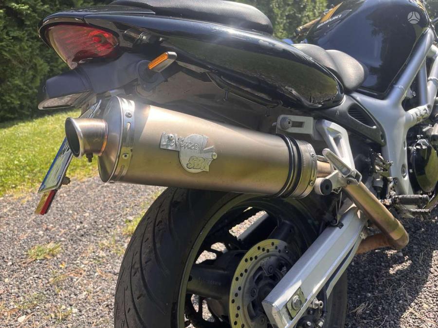 Melns Suzuki SV 2000 Birštonas, ar dzinēja tilpumu 0.65 L un nobraukumu 39 tūkst. km par 1000 €, foto 7 vietnē AUTOMOTO.COM.LV