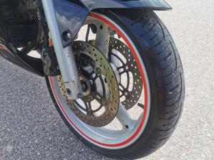 Melns Suzuki SV 2005 Jurbarkas, ar dzinēja tilpumu 0.65 L un nobraukumu 42 tūkst. km par 2100 €, foto 4 vietnē AUTOMOTO.COM.LV