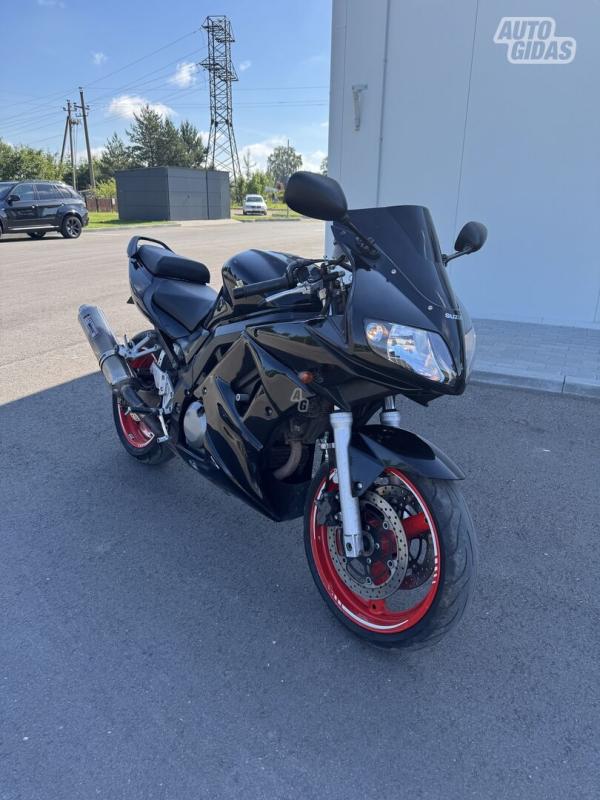 Black Suzuki SV 2007 in Mazeikiai, with an engine capacity of 0.65 L and mileage of 46 thousand km for 2250 €, photo 1 on AUTOMOTO.COM.LV