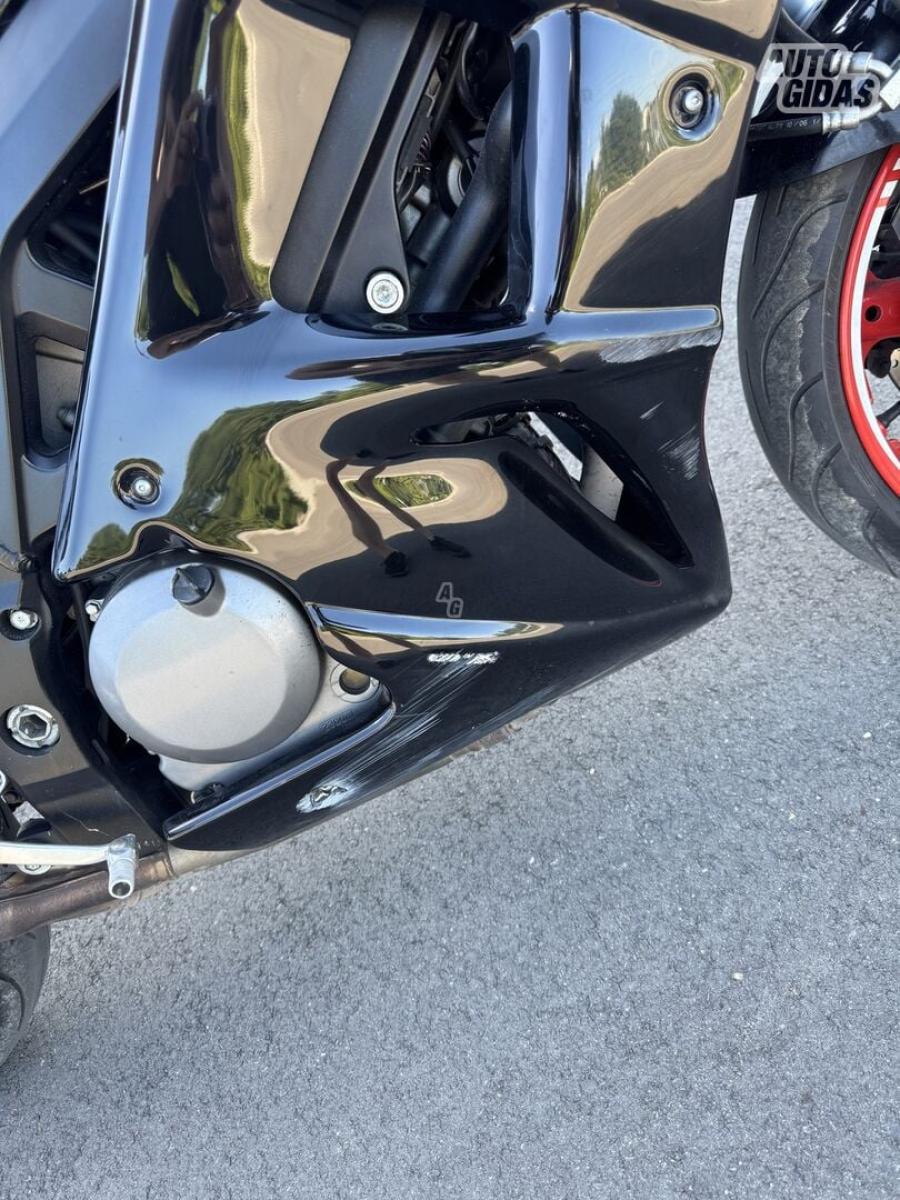 Black Suzuki SV 2007 in Mazeikiai, with an engine capacity of 0.65 L and mileage of 46 thousand km for 2250 €, photo 9 on AUTOMOTO.COM.LV
