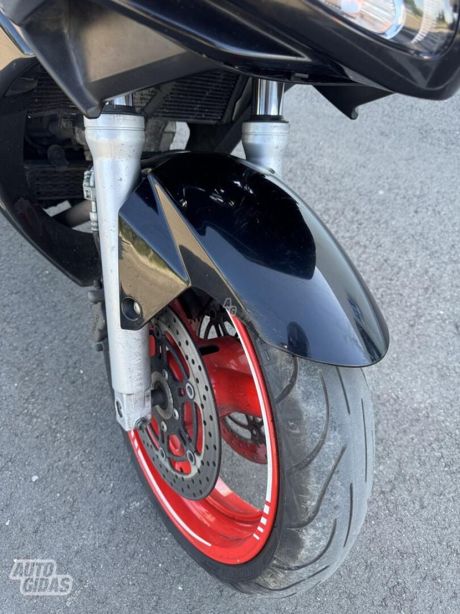 Black Suzuki SV 2007 in Mazeikiai, with an engine capacity of 0.65 L and mileage of 46 thousand km for 2250 €, photo 11 on AUTOMOTO.COM.LV