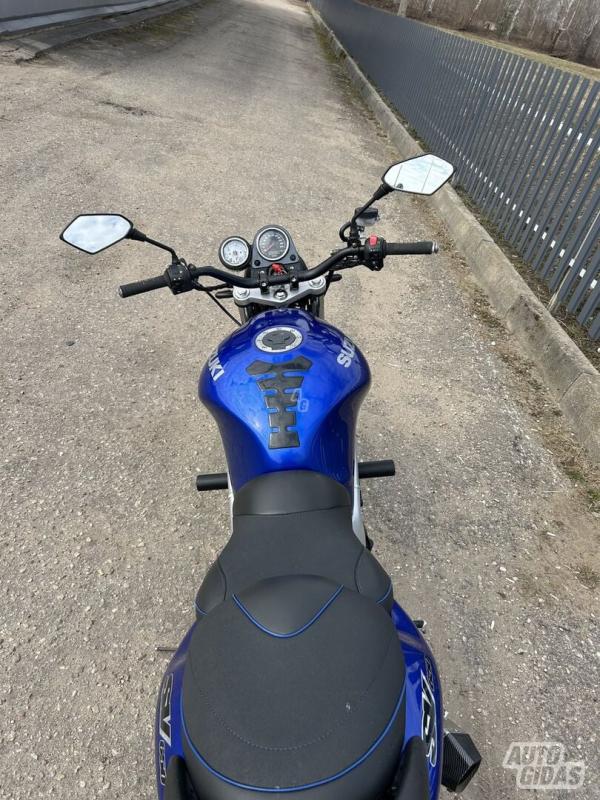 Blue Suzuki SV 1999 in Moletai, with an engine capacity of 0.00 L and mileage of 0 thousand km for 1600 €, photo 6 on AUTOMOTO.COM.LV