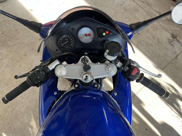 Blue Suzuki SV 2000 in Sirvintos, with an engine capacity of 0.65 L and mileage of 38 thousand km for 1100 €, photo 10 on AUTOMOTO.COM.LV