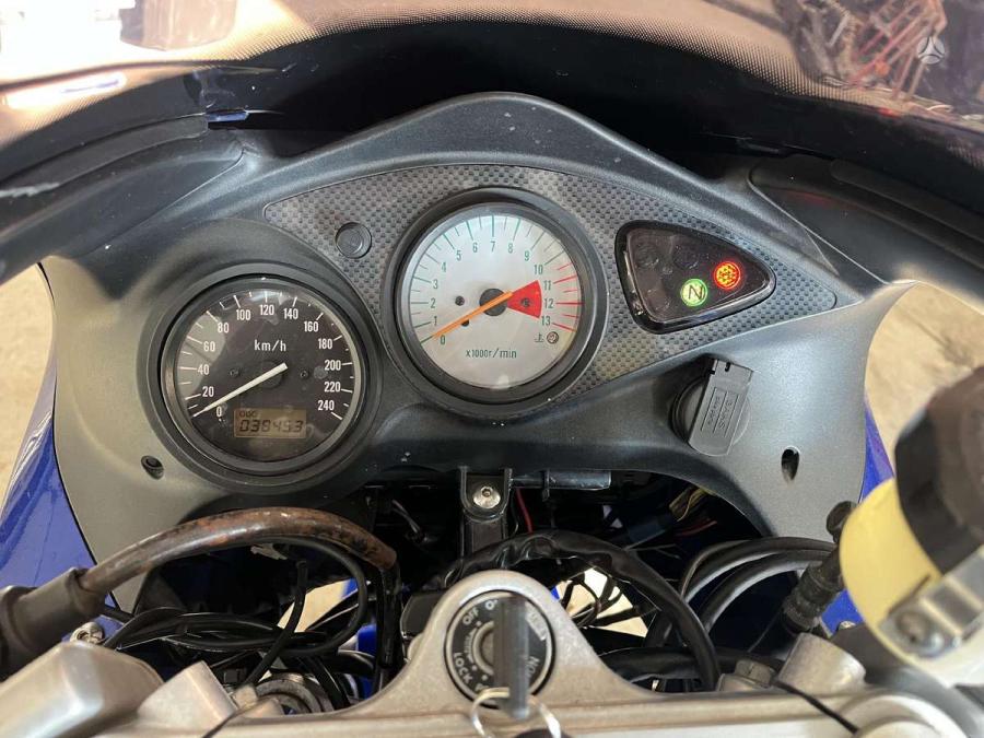 Zils Suzuki SV 2000 Širvintos, ar dzinēja tilpumu 0.65 L un nobraukumu 38 tūkst. km par 1100 €, foto 11 vietnē AUTOMOTO.COM.LV