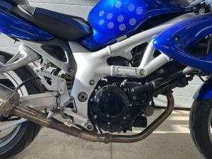 Zils Suzuki SV 2000 Širvintos, ar dzinēja tilpumu 0.65 L un nobraukumu 38 tūkst. km par 1100 €, foto 14 vietnē AUTOMOTO.COM.LV