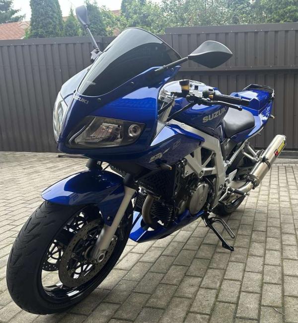 Blue Suzuki SV 2004 in Kaunas, with an engine capacity of 1.00 L and mileage of 62 thousand km for 2650 €, photo 3 on AUTOMOTO.COM.LV