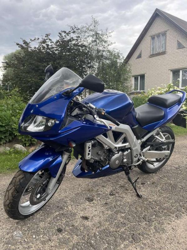 Zils Suzuki SV 2004 Zarasai, ar dzinēja tilpumu 0.65 L un nobraukumu 57 tūkst. km par 1950 €, foto 7 vietnē AUTOMOTO.COM.LV