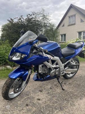 Zils Suzuki SV 2004 Zarasai, ar dzinēja tilpumu 0.65 L un nobraukumu 57 tūkst. km par 1950 €, foto 8 vietnē AUTOMOTO.COM.LV