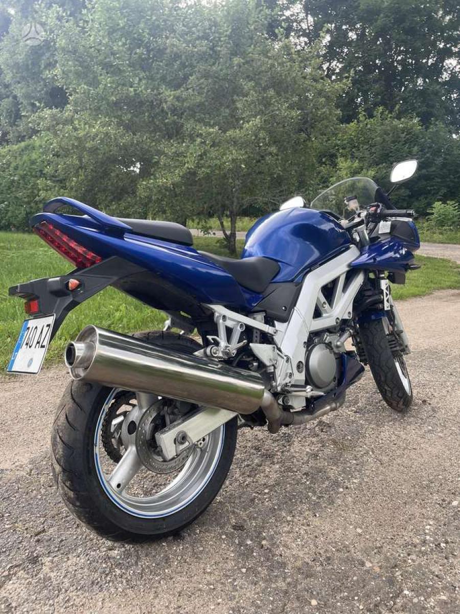 Zils Suzuki SV 2004 Zarasai, ar dzinēja tilpumu 0.65 L un nobraukumu 57 tūkst. km par 1950 €, foto 9 vietnē AUTOMOTO.COM.LV
