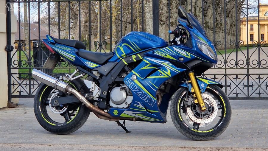 Blue Suzuki SV 2007 in Vilnius, with an engine capacity of 0.65 L and mileage of 53 thousand km for 2500 €, photo 1 on AUTOMOTO.COM.LV