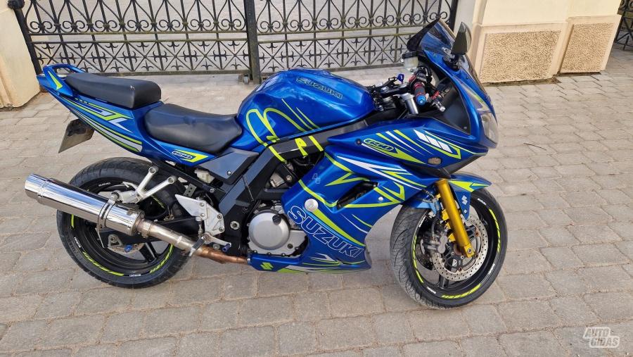Blue Suzuki SV 2007 in Vilnius, with an engine capacity of 0.65 L and mileage of 53 thousand km for 2500 €, photo 13 on AUTOMOTO.COM.LV