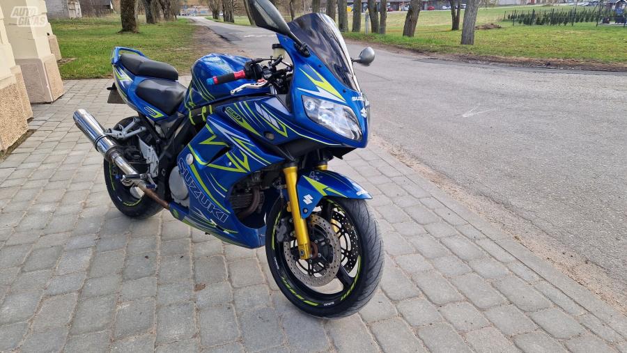 Blue Suzuki SV 2007 in Vilnius, with an engine capacity of 0.65 L and mileage of 53 thousand km for 2500 €, photo 18 on AUTOMOTO.COM.LV