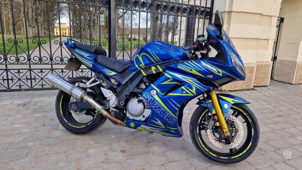 Blue Suzuki SV 2007 in Vilnius, with an engine capacity of 0.65 L and mileage of 56 thousand km for 2400 €, photo 5 on AUTOMOTO.COM.LV