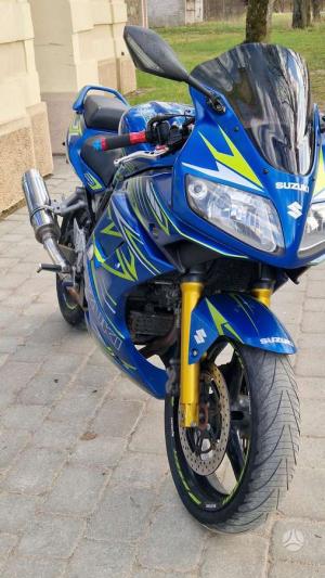 Blue Suzuki SV 2007 in Vilnius, with an engine capacity of 0.65 L and mileage of 56 thousand km for 2400 €, photo 10 on AUTOMOTO.COM.LV