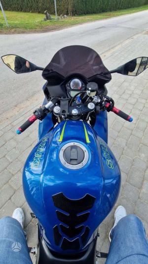 Blue Suzuki SV 2007 in Vilnius, with an engine capacity of 0.65 L and mileage of 56 thousand km for 2400 €, photo 12 on AUTOMOTO.COM.LV