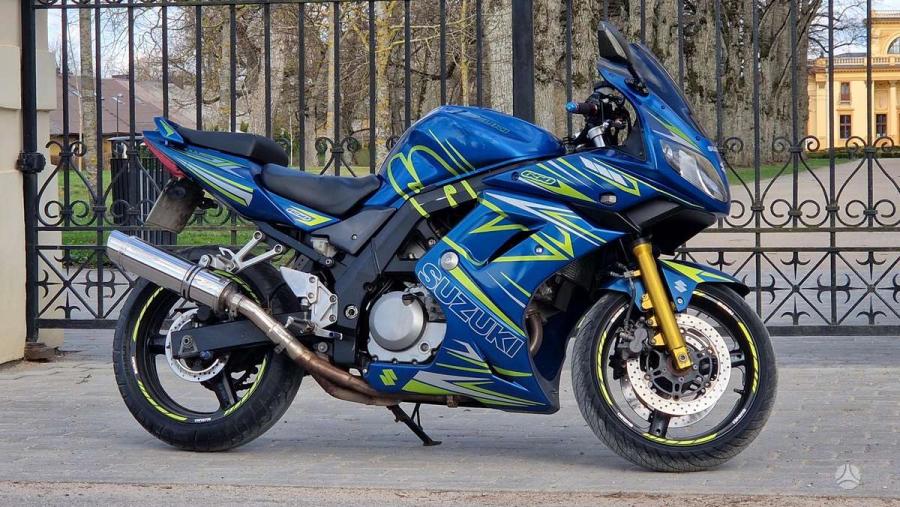 Blue Suzuki SV 2007 in Vilnius, with an engine capacity of 0.65 L and mileage of 56 thousand km for 2400 €, photo 20 on AUTOMOTO.COM.LV