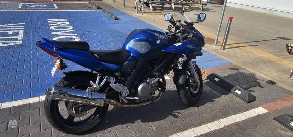 Zils Suzuki SV 2009 Viļņa, ar dzinēja tilpumu 0.65 L un nobraukumu 52 tūkst. km par 1850 €, foto 3 vietnē AUTOMOTO.COM.LV