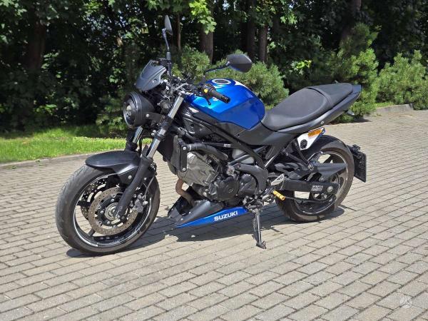Zils Suzuki SV 2017 Kauņa, ar dzinēja tilpumu 0.65 L un nobraukumu 10 tūkst. km par 3800 €, foto 1 vietnē AUTOMOTO.COM.LV