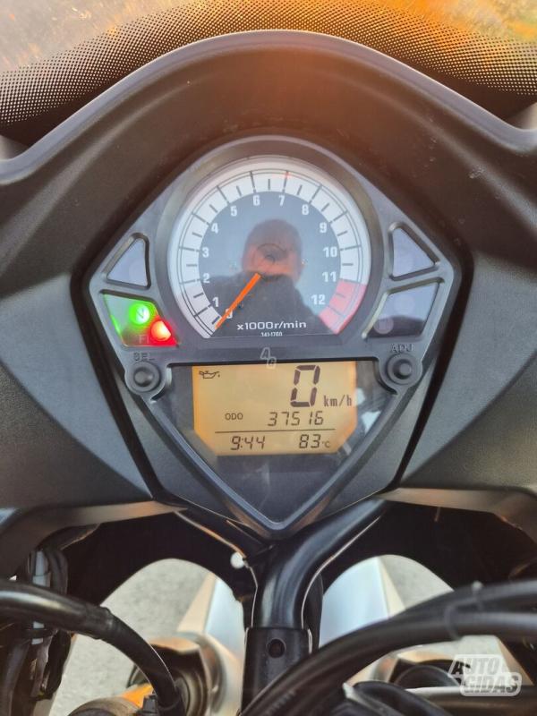 Grey Suzuki SV 2003 in Siauliai, with an engine capacity of 0.65 L and mileage of 38 thousand km for 1800 €, photo 4 on AUTOMOTO.COM.LV