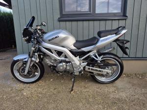 Grey Suzuki SV 2003 in Kursenai, with an engine capacity of 0.65 L and mileage of 30 thousand km for 1999 €, photo 6 on AUTOMOTO.COM.LV