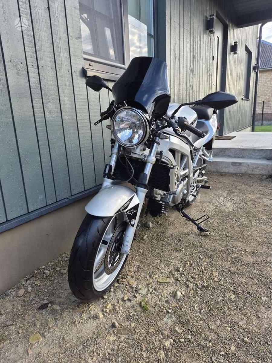 Grey Suzuki SV 2003 in Kursenai, with an engine capacity of 0.65 L and mileage of 30 thousand km for 1999 €, photo 7 on AUTOMOTO.COM.LV