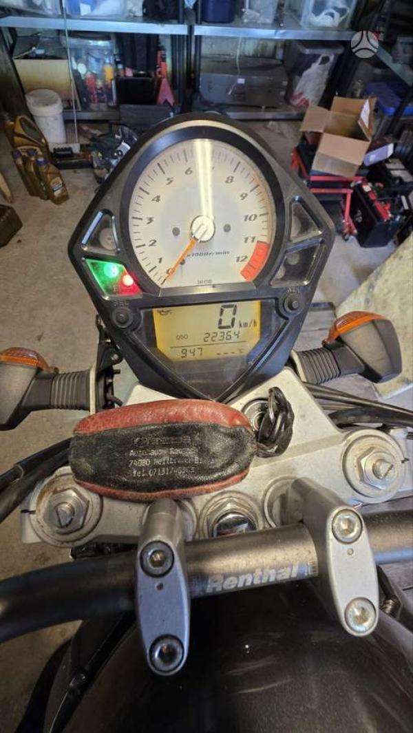 Grey Suzuki SV 2008 in Vilnius, with an engine capacity of 0.65 L and mileage of 22 thousand km for 2900 €, photo 8 on AUTOMOTO.COM.LV