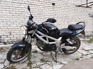 Suzuki SV 1999 in Kaunas, with an engine capacity of 0.00 L and mileage of 0 thousand km for 950 €, photo  on AUTOMOTO.COM.LV